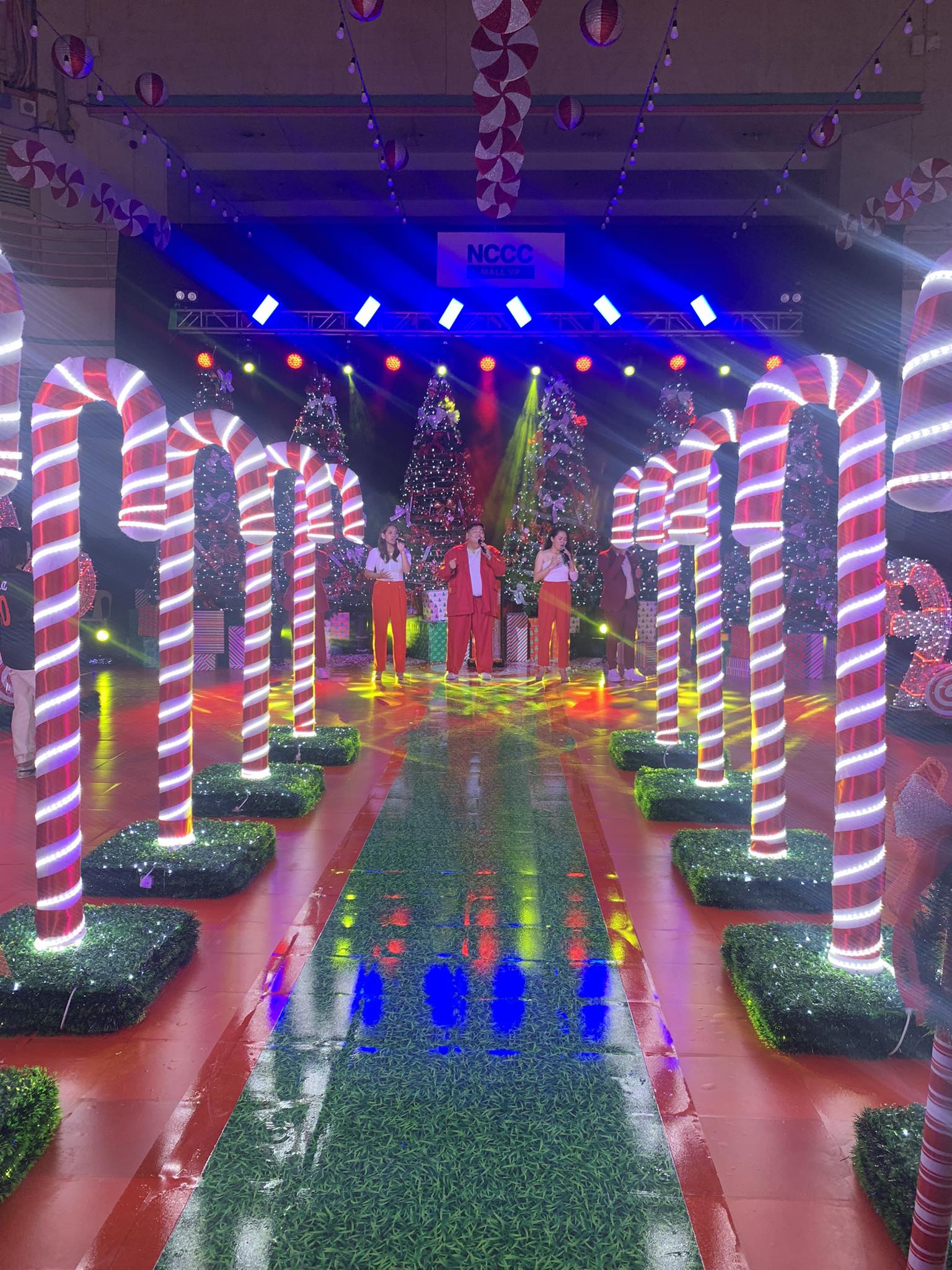 NCCC Mall VP transforms into Candy Cane Wonderland | Ketchup the Latest ...